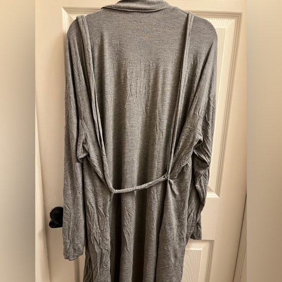 SKIMS | Intimates & Sleepwear | Skims Gray Plus Size Robe | Poshmark